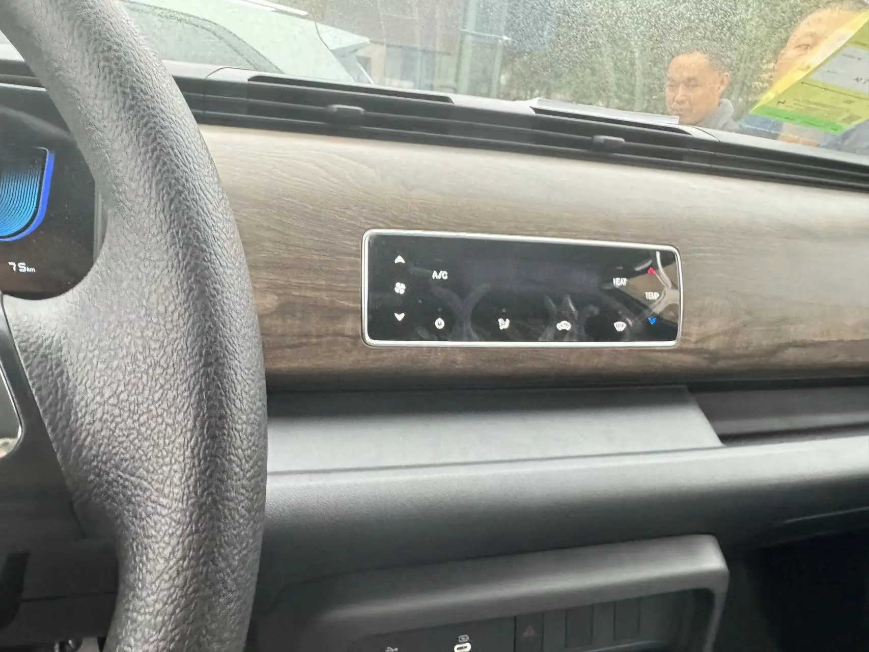 DFSK EC75 Electric Big Van - 6.9CBM Cargo Space & 310km Range