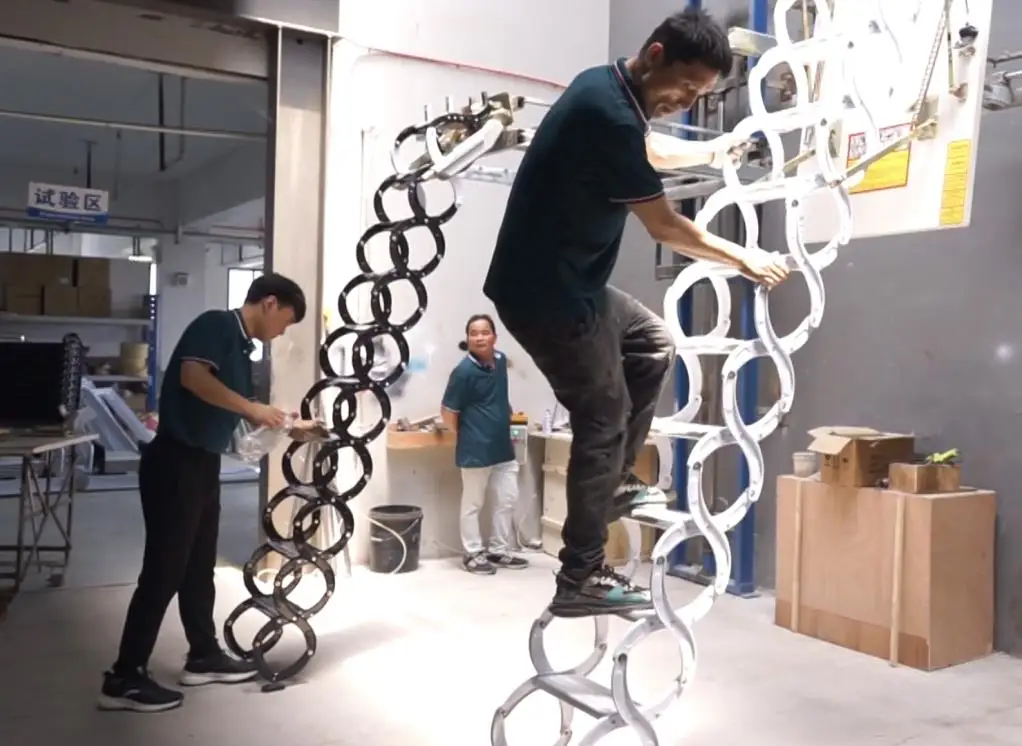 Ceiling Mounted Roof Access Retractable Folding Zip Step Attic Ladders