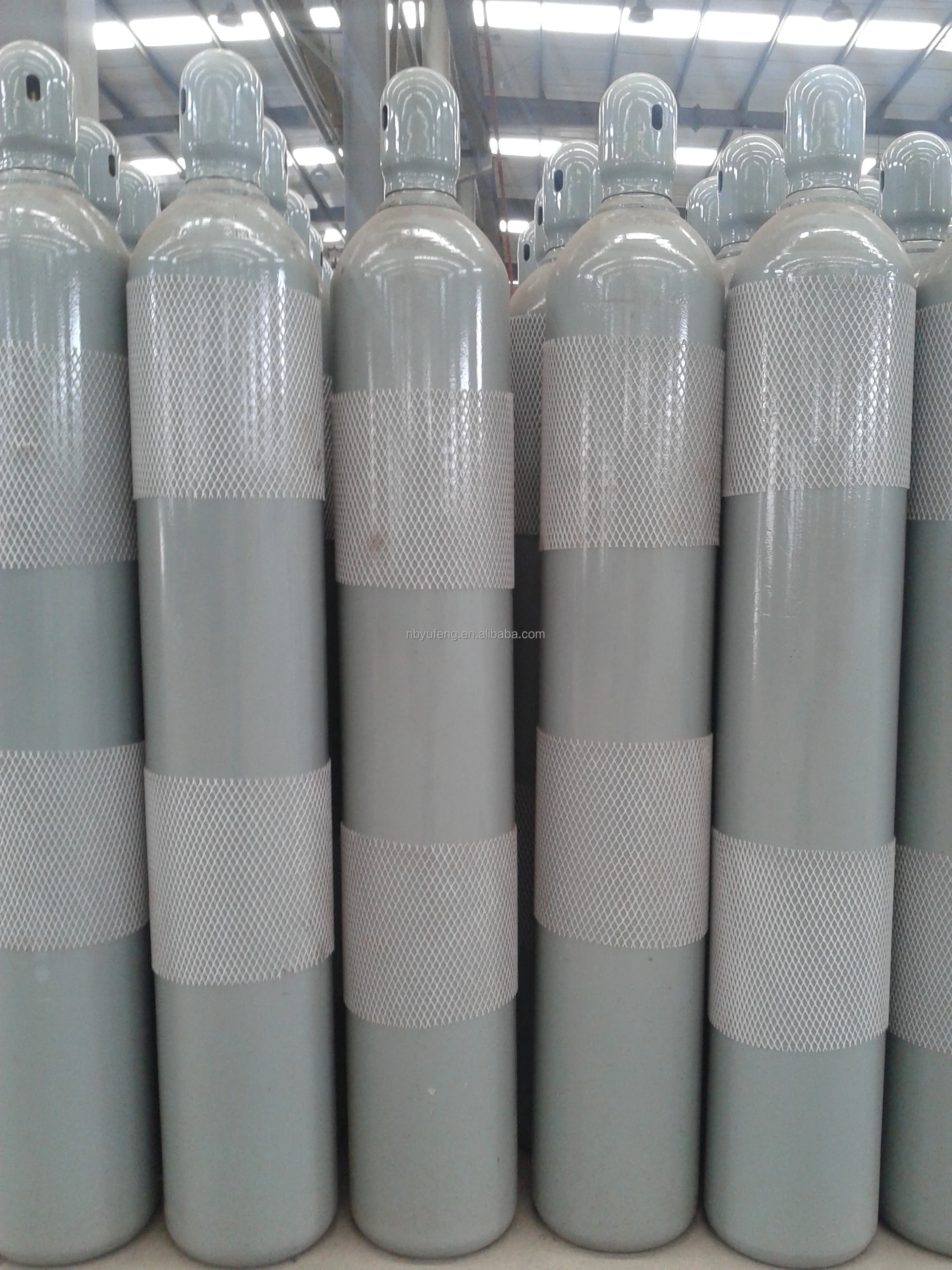 Oxygen Cylinder In Gas Cylinder Plastic Box - Buy Oxygen Cylinder ...