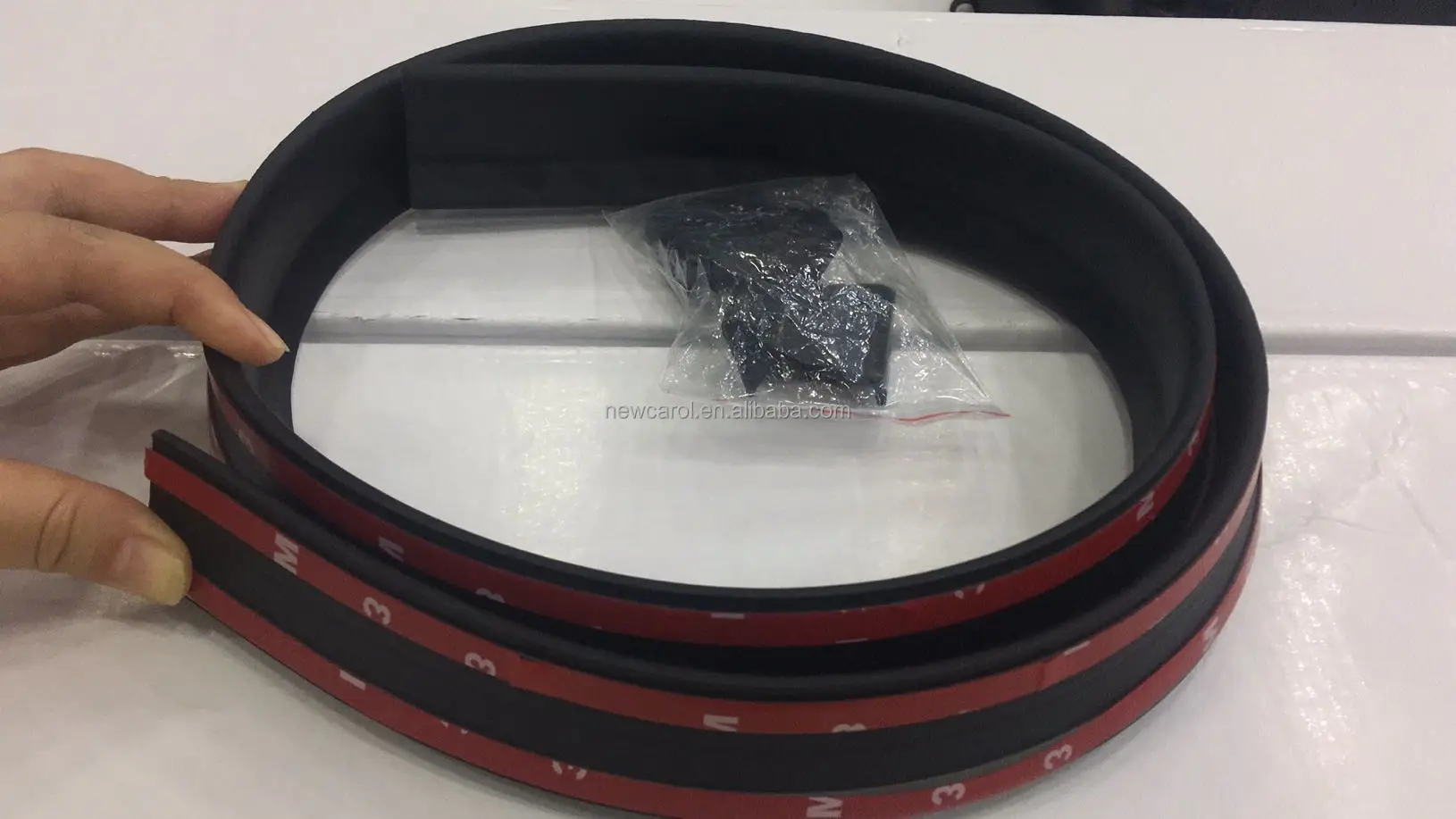 Universal Red LED Warning Light Spoiler - Black Carbon Fiber