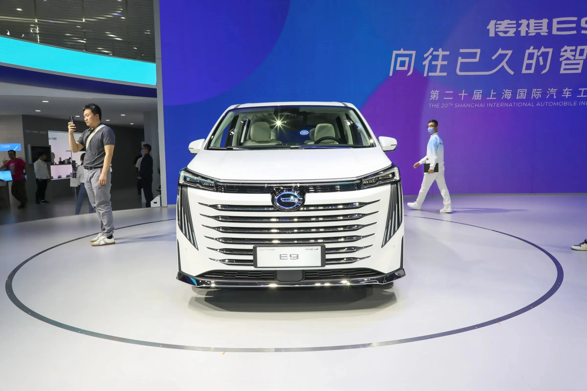 New Energy Vehicles Hybrid Electric Car 2024 Gac Trumpchi E9 Phev Mpv 2.0t Luxury Vehicles 7 ...