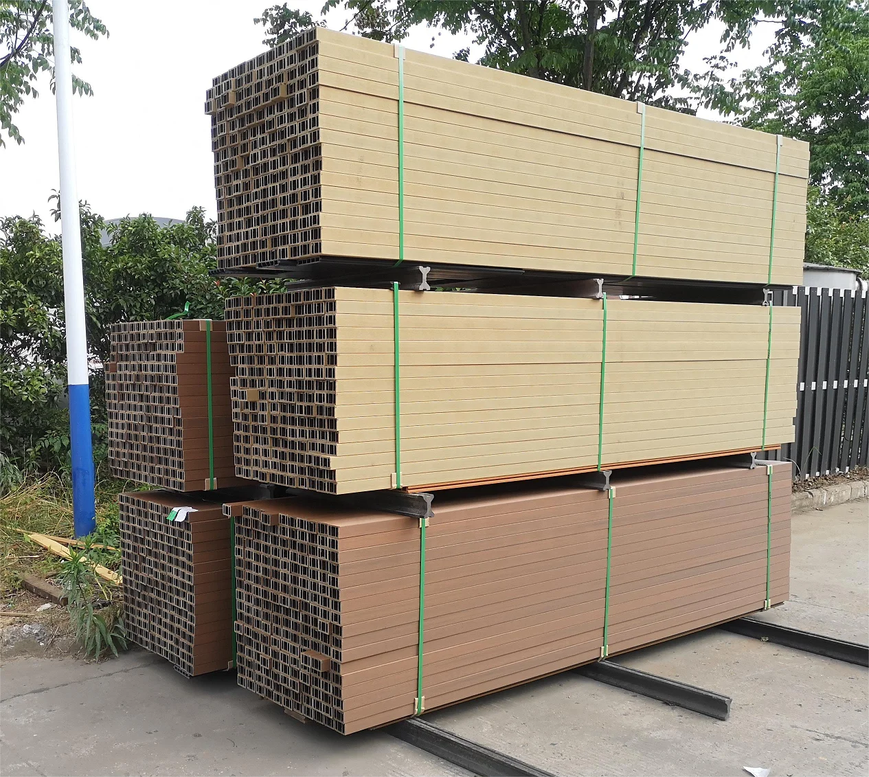 Wpc Outdoor Square Hollow Teak Wood Timber Tube Building And Decoration ...