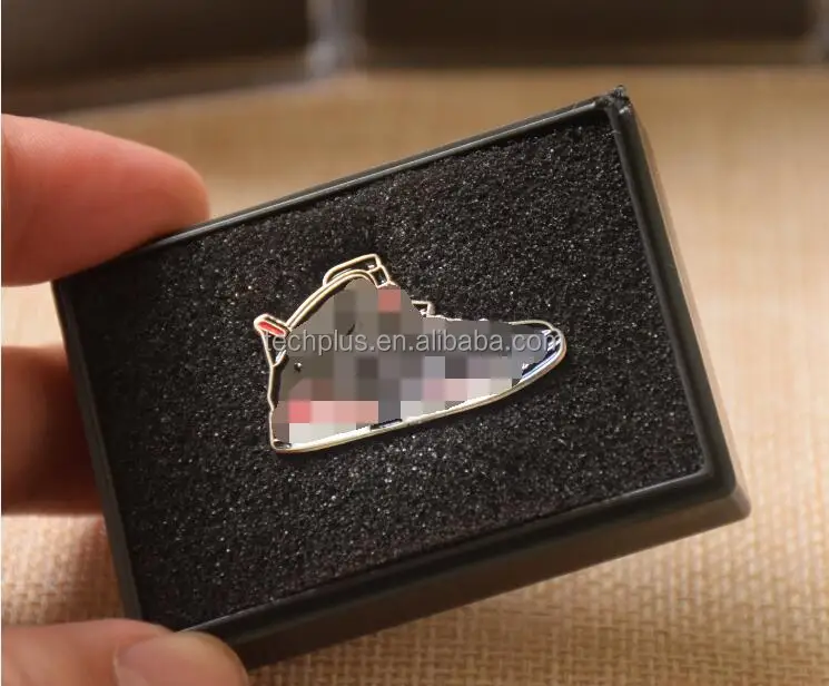 Wholesale Metal Mini Sneaker Badge Pin,Shoe Pin - Buy Mini Sneaker Pin ...