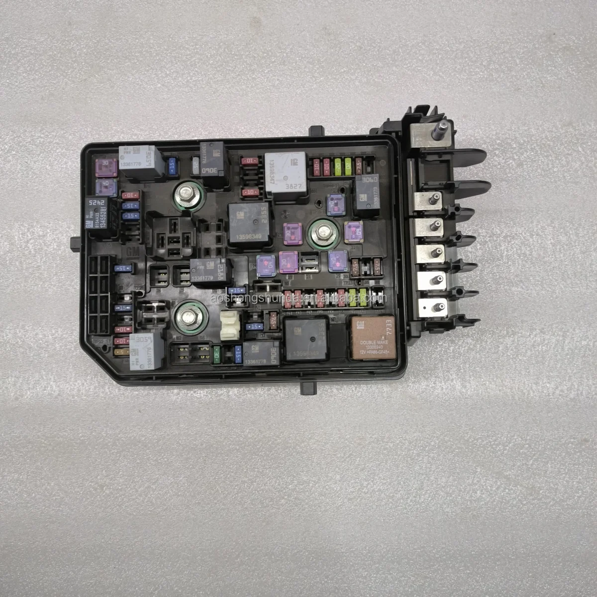 Auto Spare Parts Auto Engine Wiring Harness Junction Box Assembly ...
