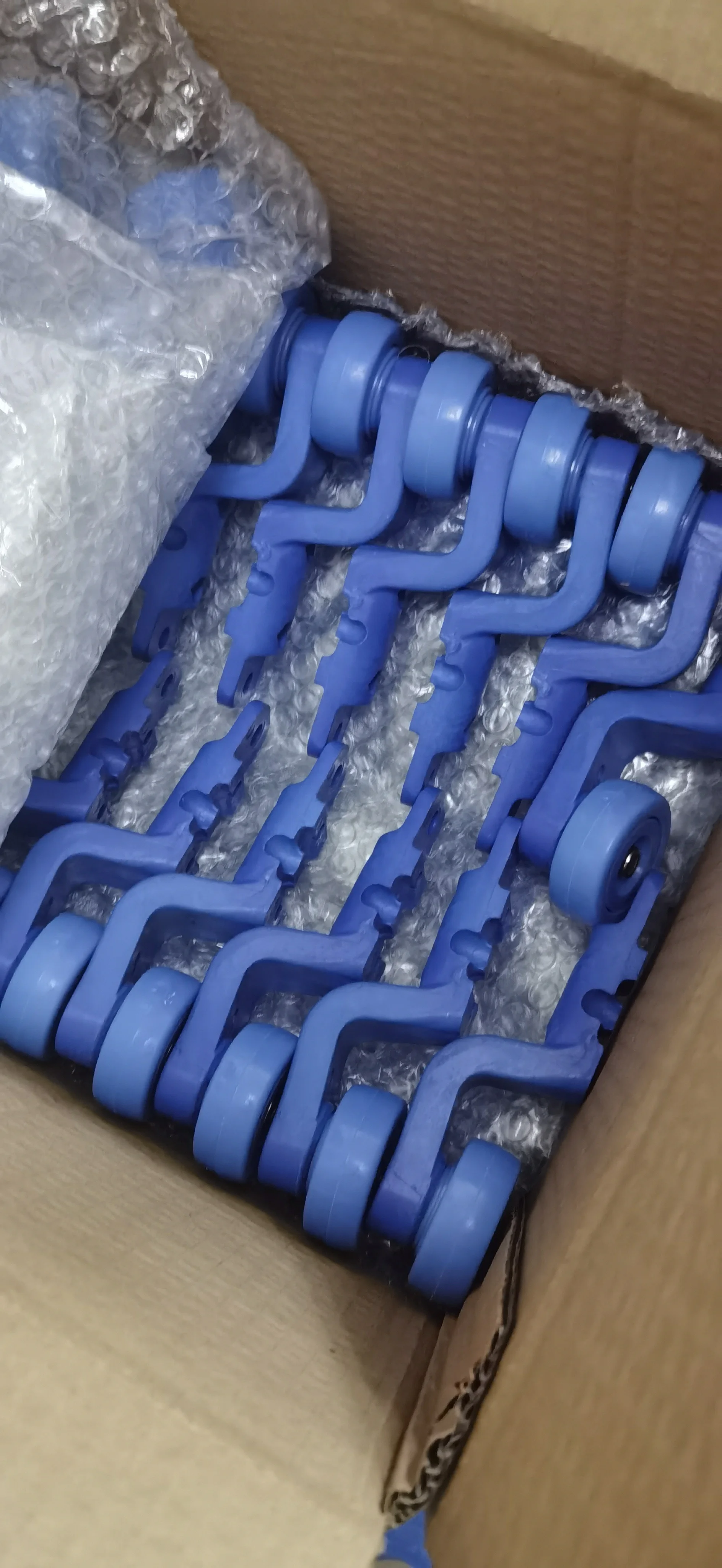 Zunyan Brand Trolley Half Yolk And Wheel For Poultry Conveyor T Bar ...