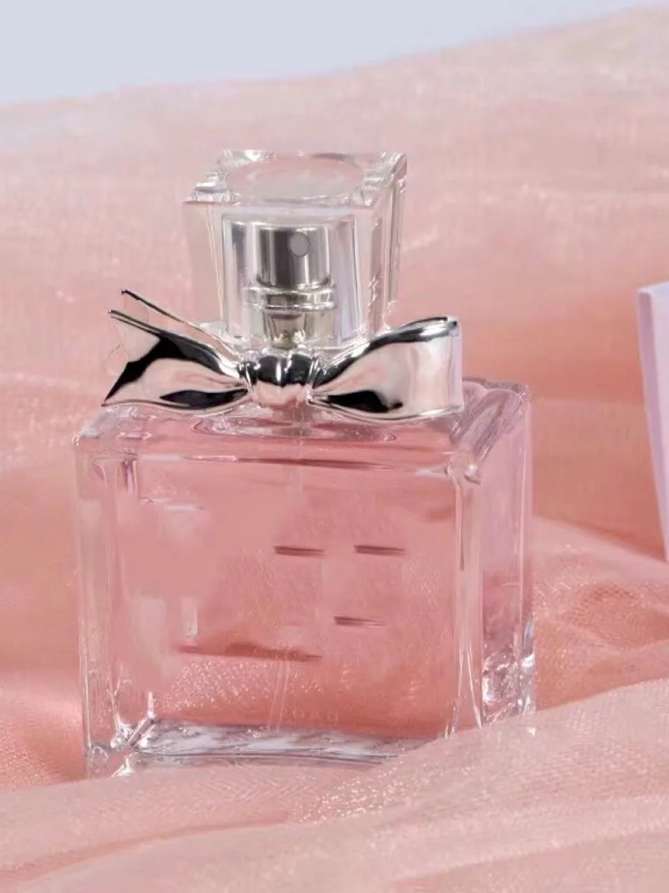 Deluxe Recyclable Bow 30ml 50ml 100ml Glass Perfume Bottle With Pump ...