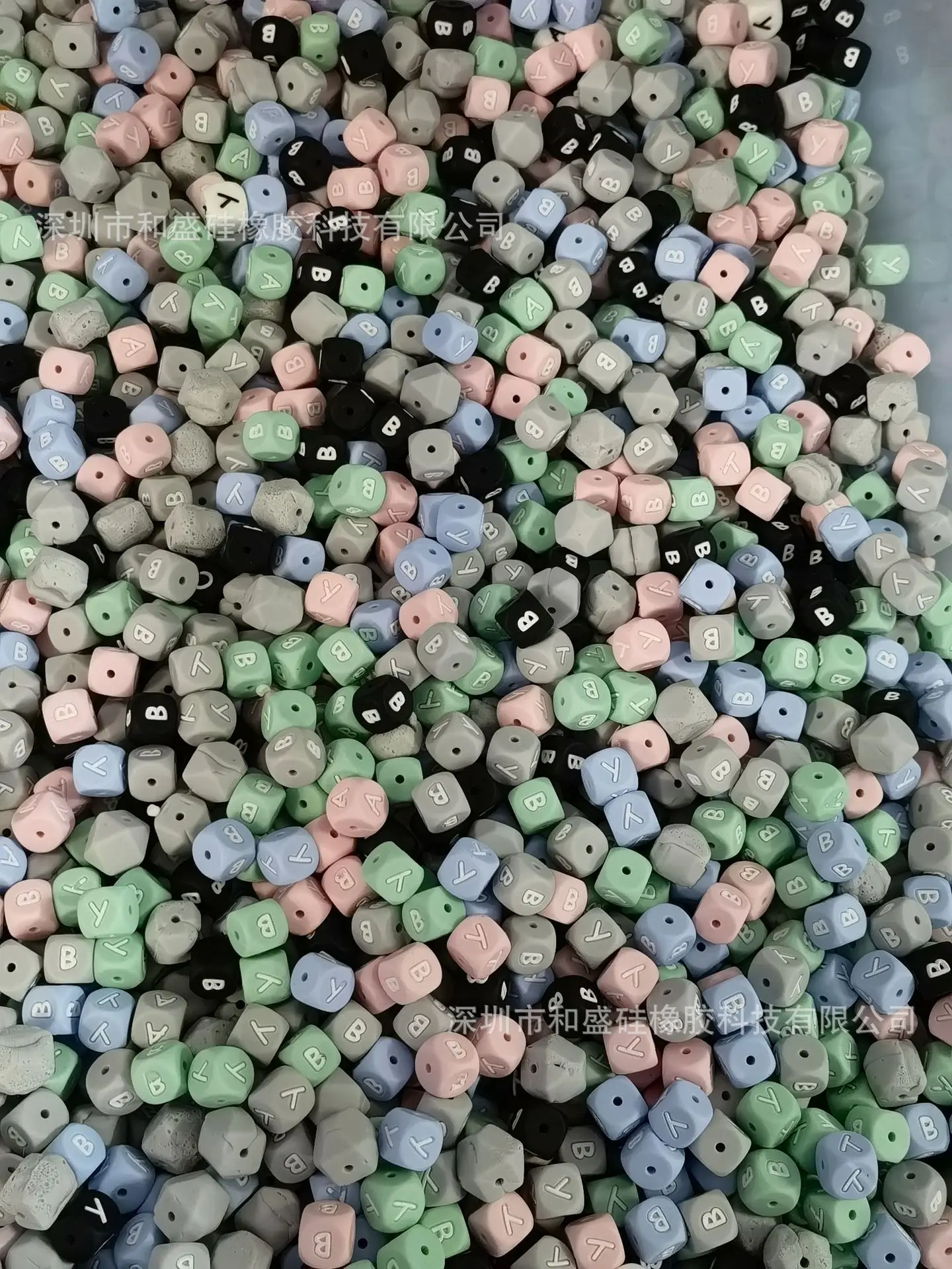 Customization Hot Selling Diy Silicone Alphabet Beads for Jewelry ...
