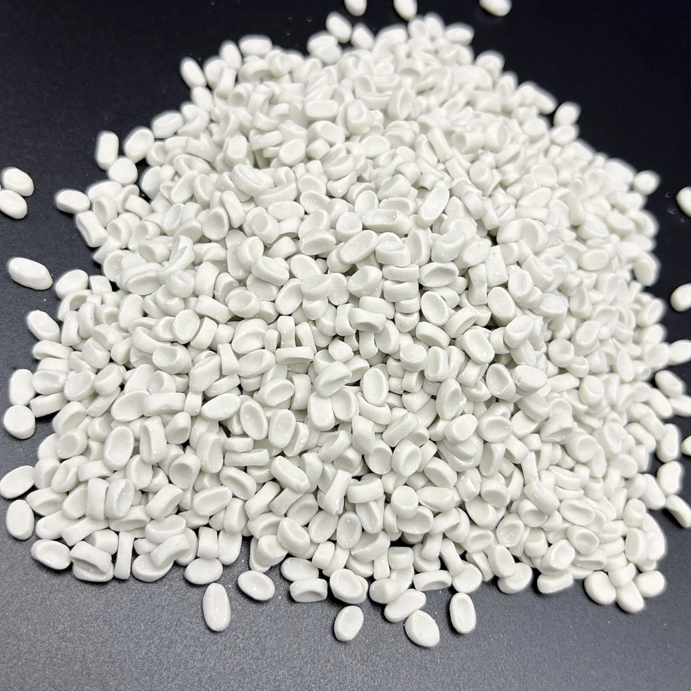 White/gray Desiccant Masterbatch For Pp/pe Recycled Plastic Products ...