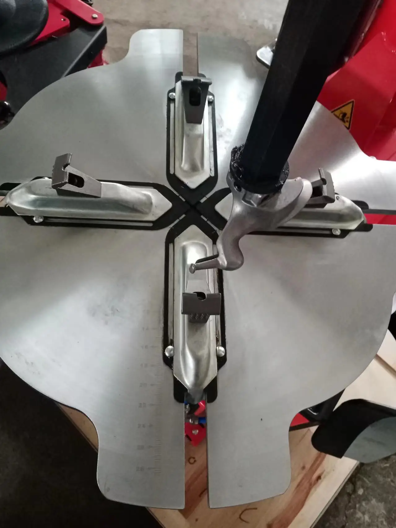 Workshop Tire Changer And Wheel Balancer Combo Car Tire Removal Machine ...