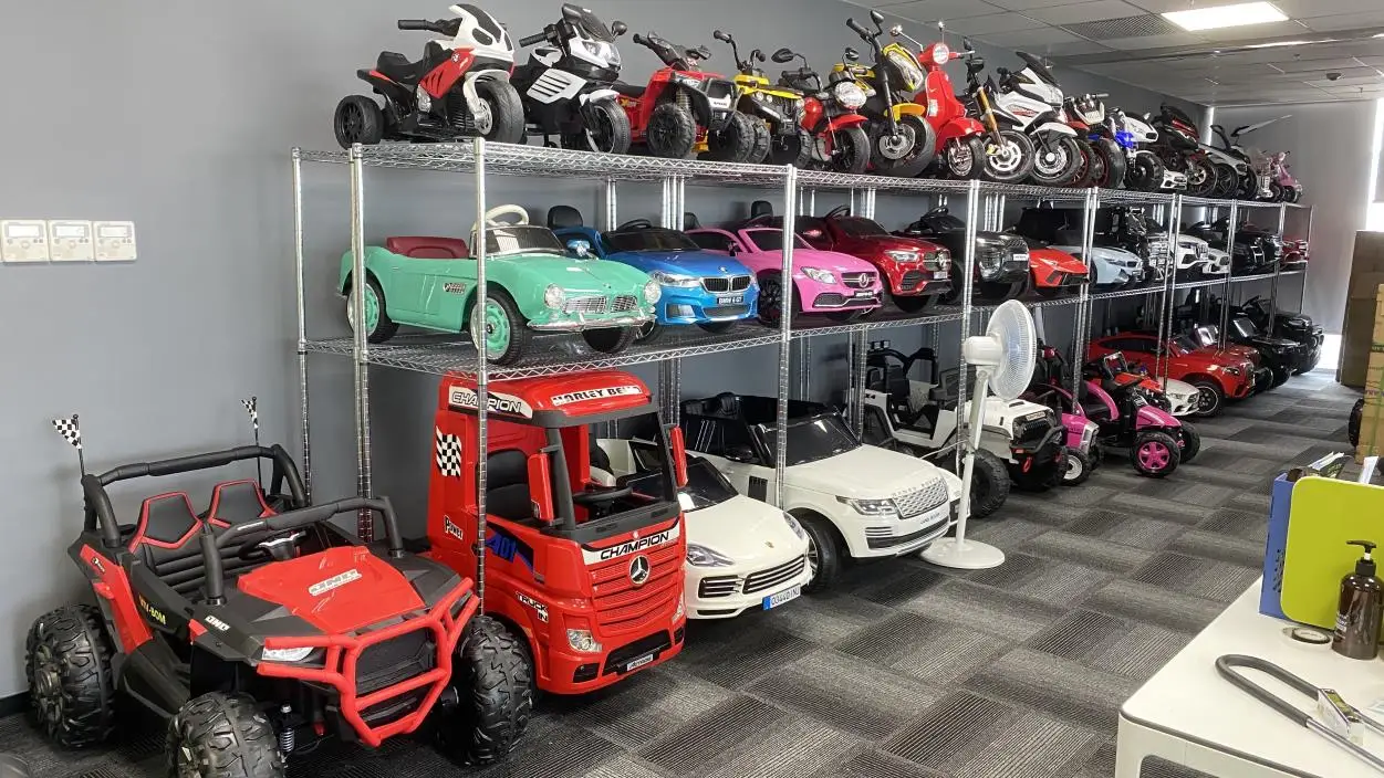 2021 Mercedes-benz Licensed Ride On Car For Kids Ride On 12 Volt ...