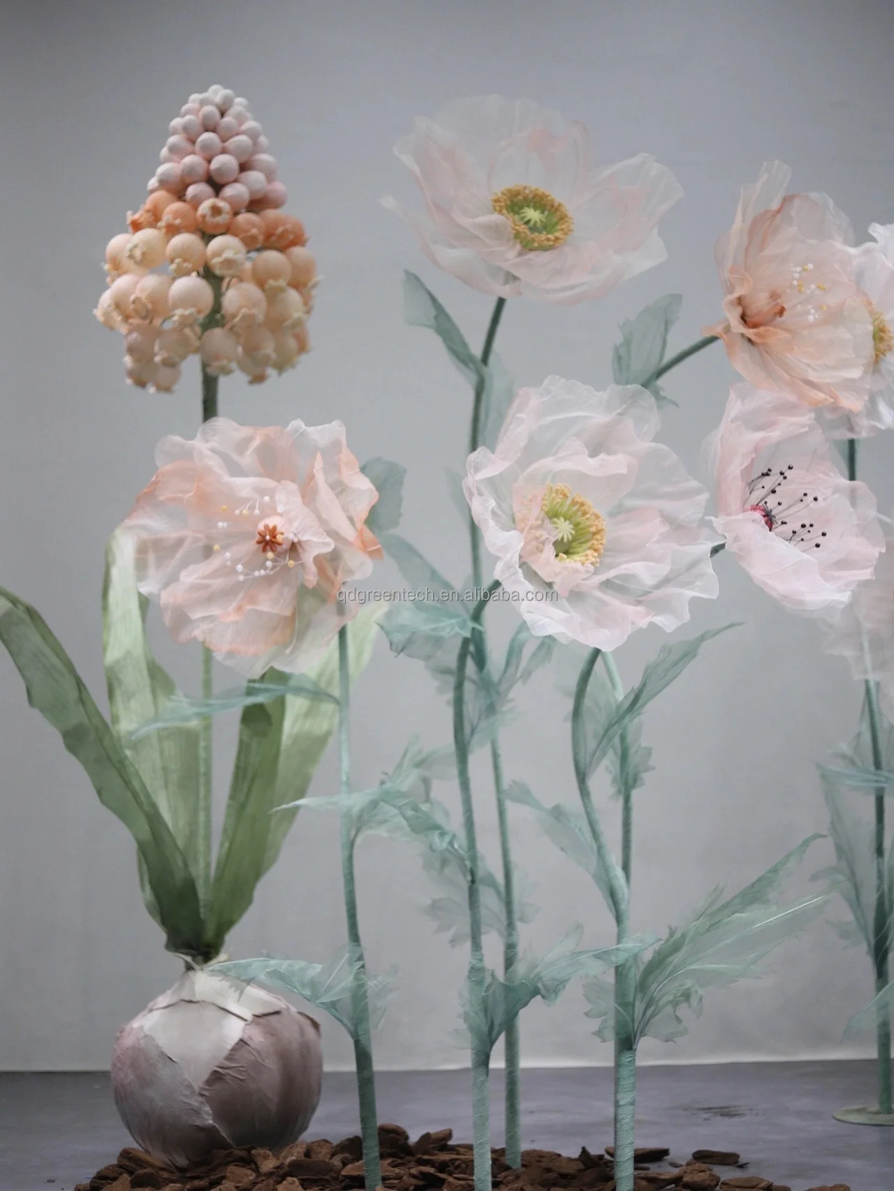 V128 Can Automatically Display Realistic Giant Flowers for Window ...
