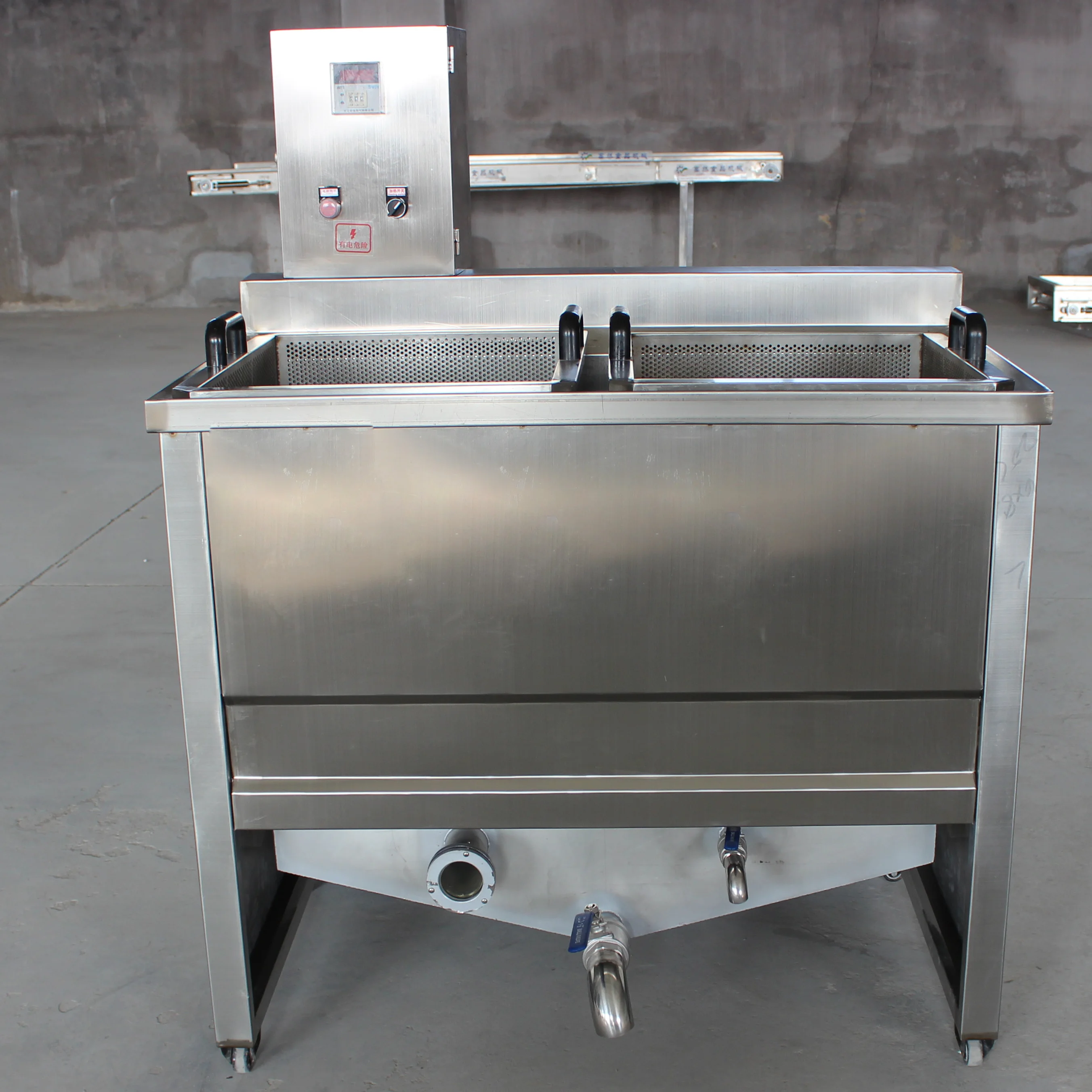 Dematic Semi Automatic Food Frying Machine - Durable & Efficient