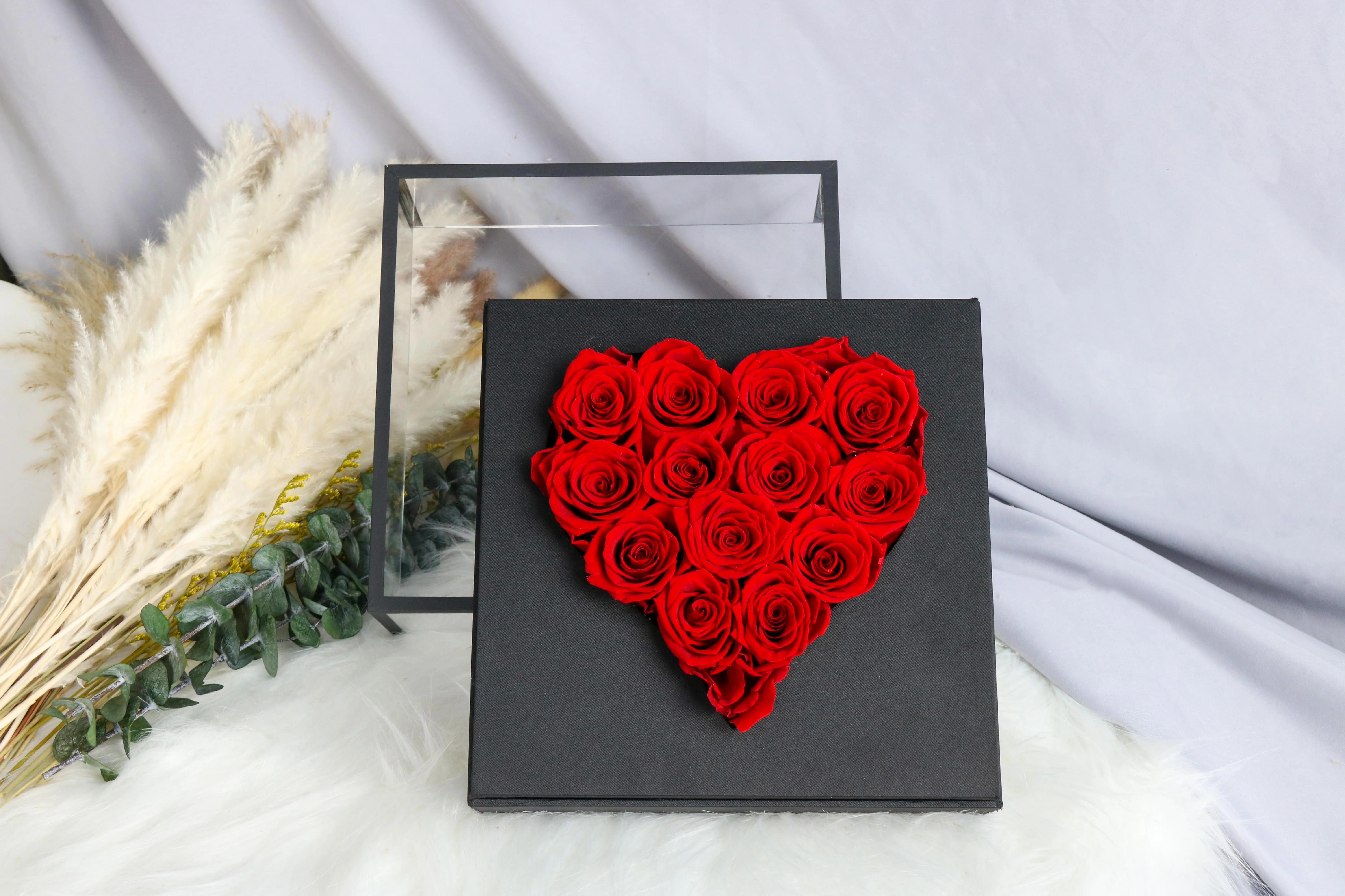 Customized High Quality Luxury Dome Shaped Preserved Roses