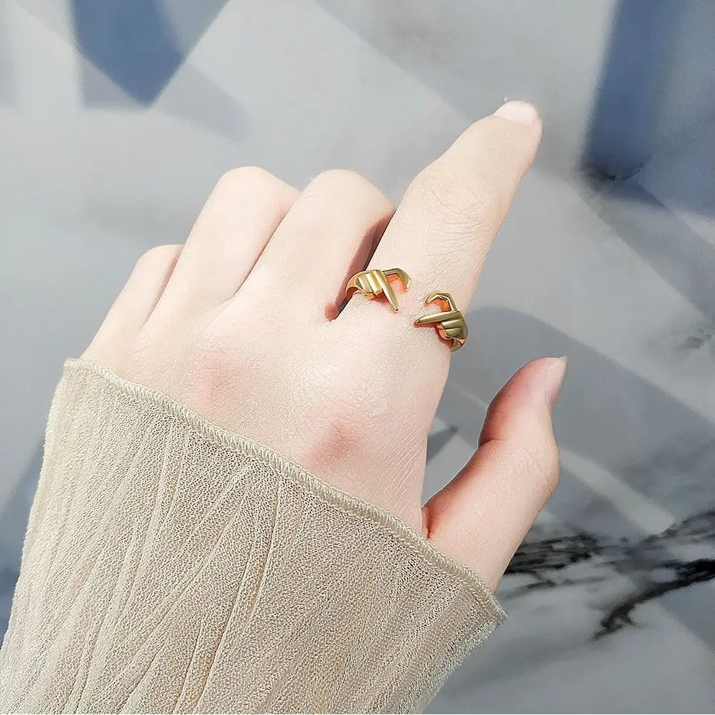 Amazons Hot Two-handed Heart-to-heart Ring Romantic Ring for Girlfriend ...