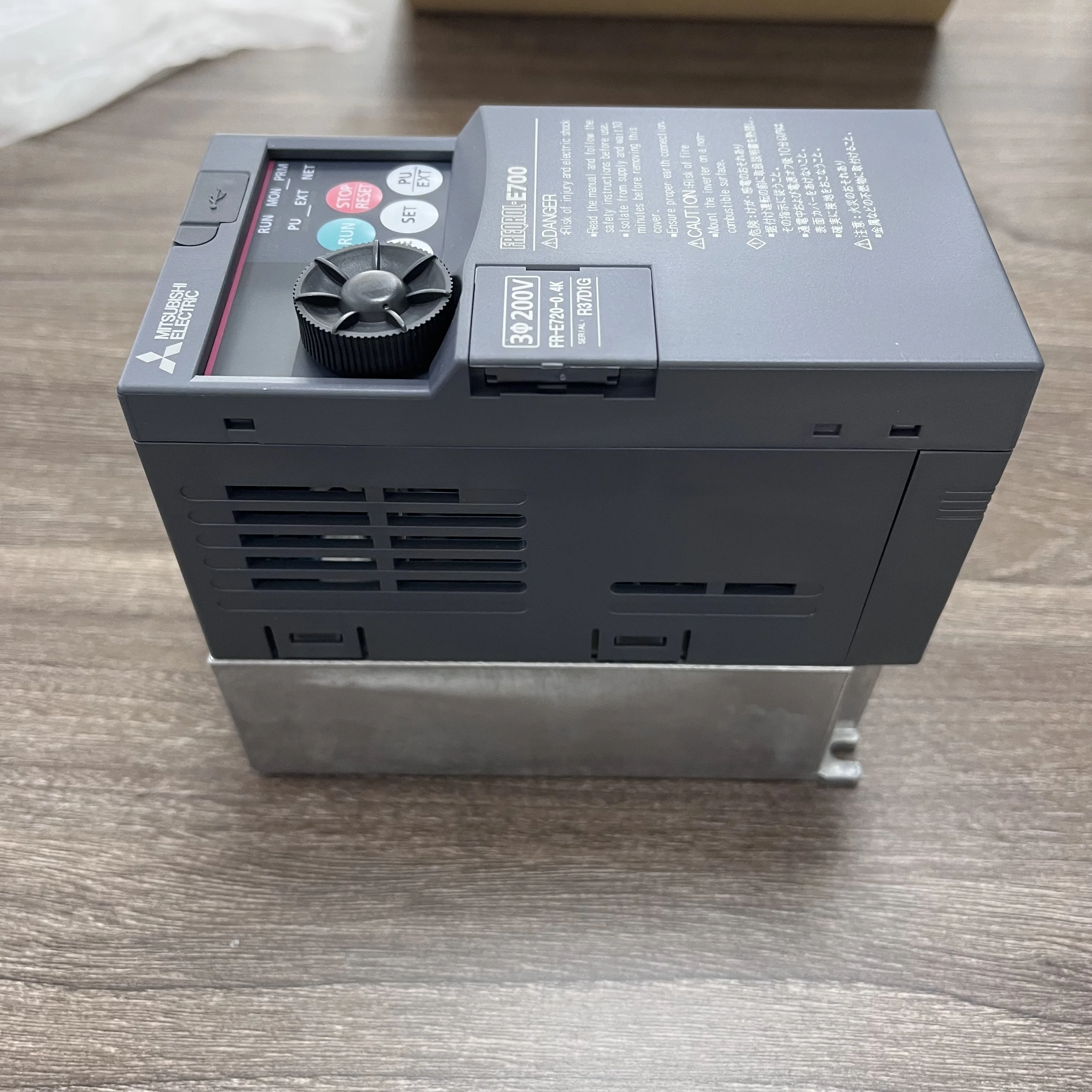 Cnc Japan Original Plc Inverter Fr-e720-0.4k For Mit - Buy Fr-e720-0.4k ...