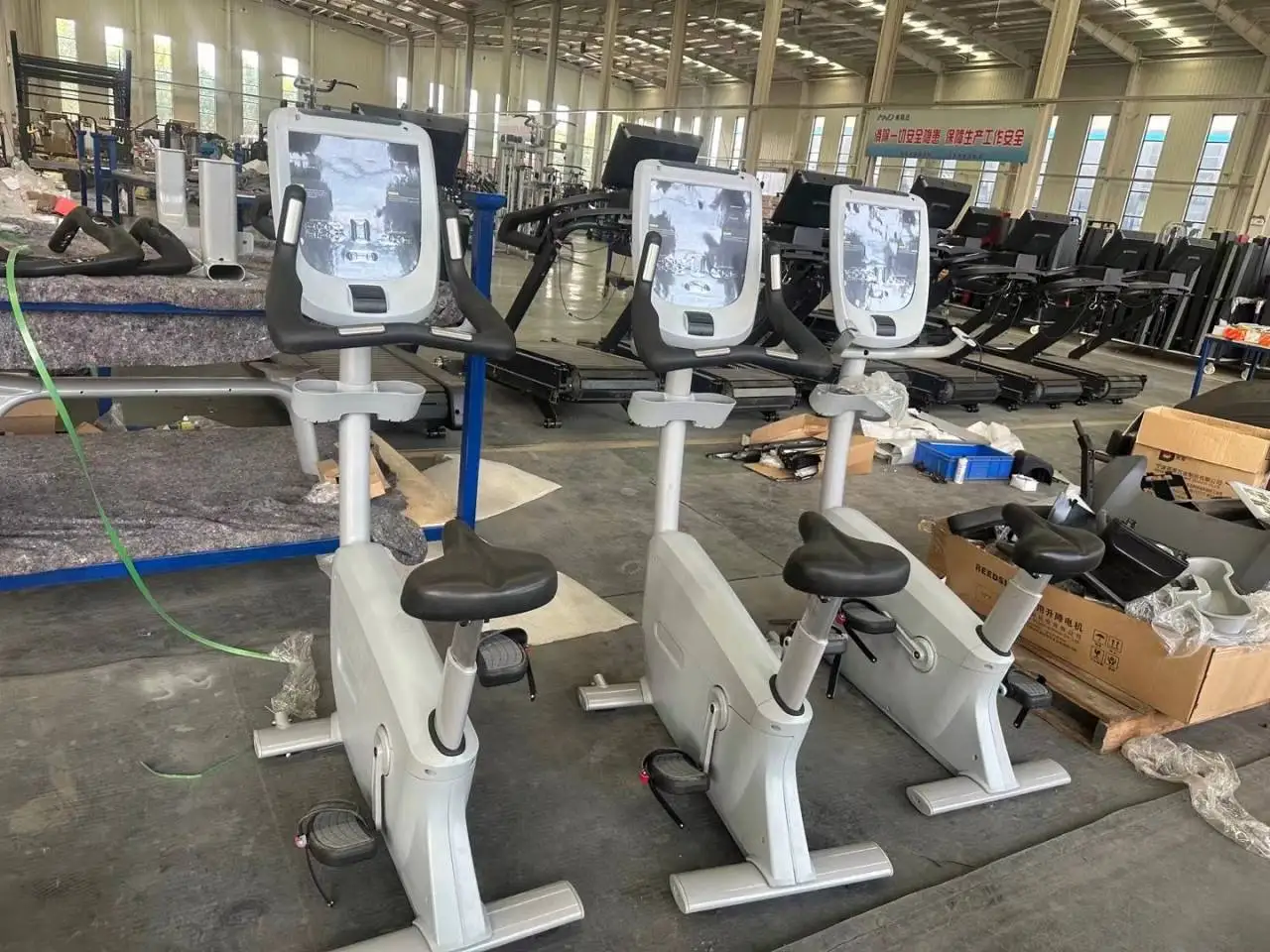 Fitness Bikes Sports Equipment Bodybuilding Machine Fitness Equipment ...