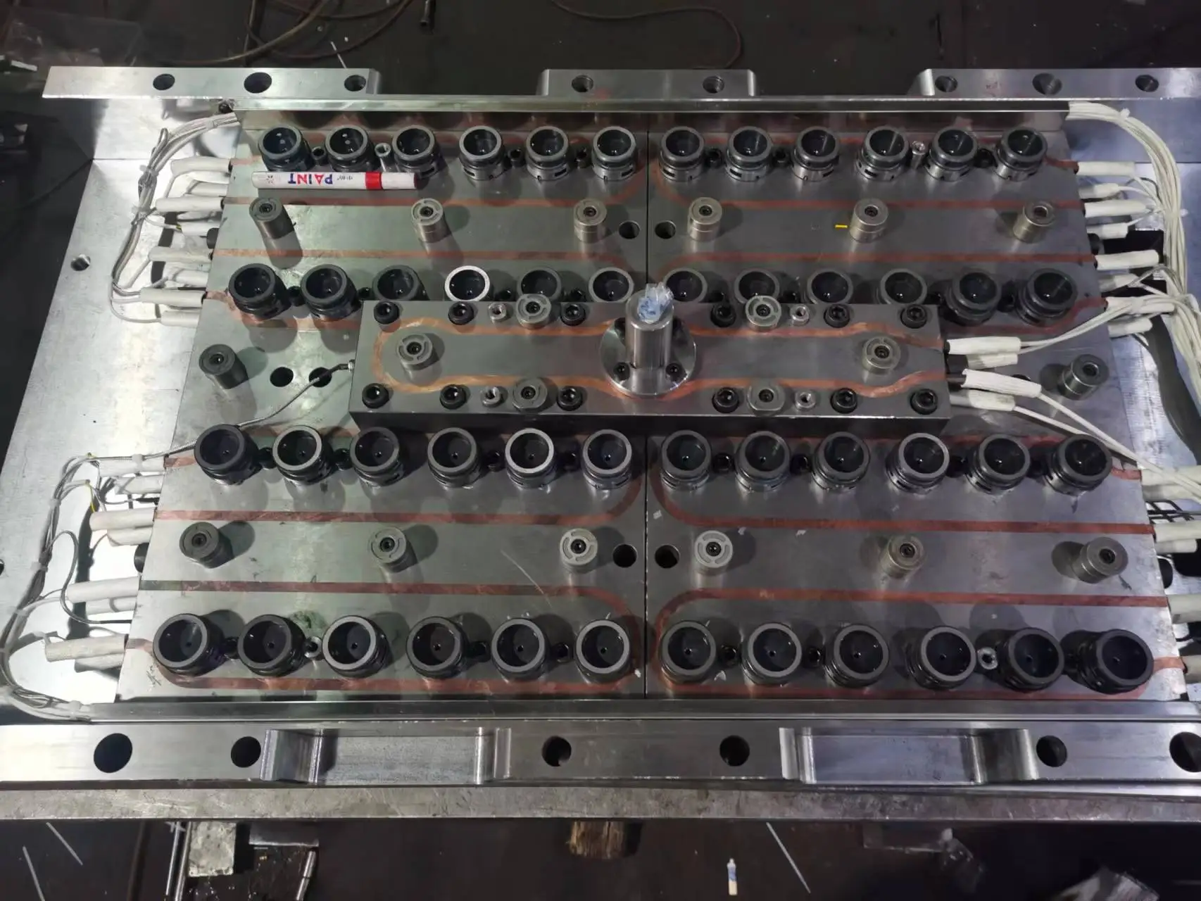 PET Preform Mould - Plastic Injection Mold for Embryo Capsule