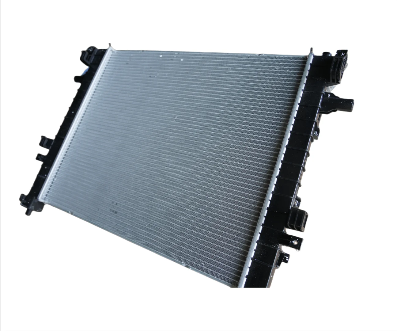 High Quality German Car Cooling System Parts Automobile Radiator ...