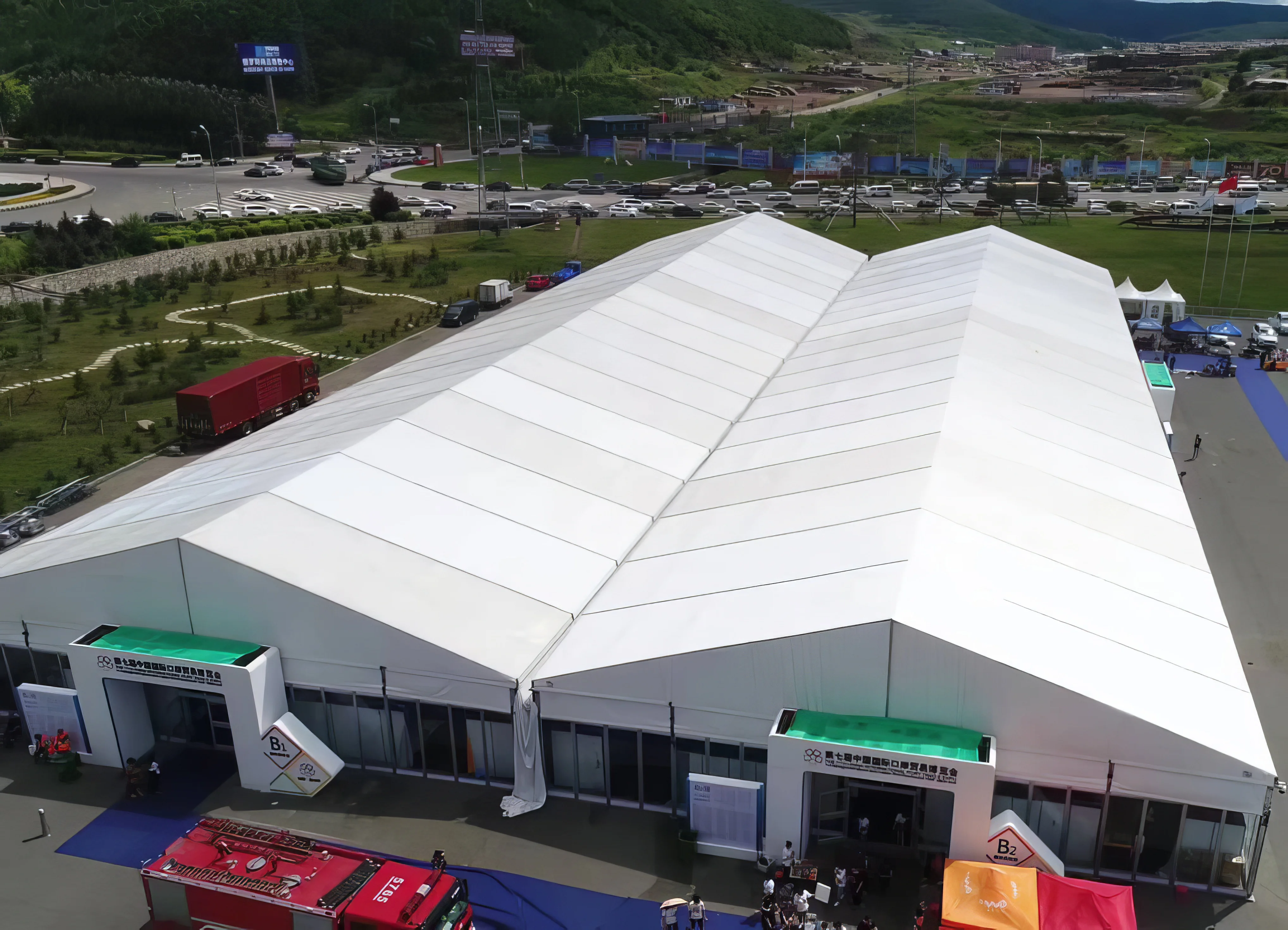 Large Outdoor Event Festival Tent for 200 500 1000 People Urban ...