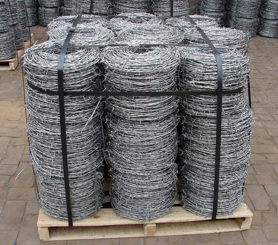 Wholesale Alambre De Pua Galvanized Fence Roll Farm Electric Barbed ...