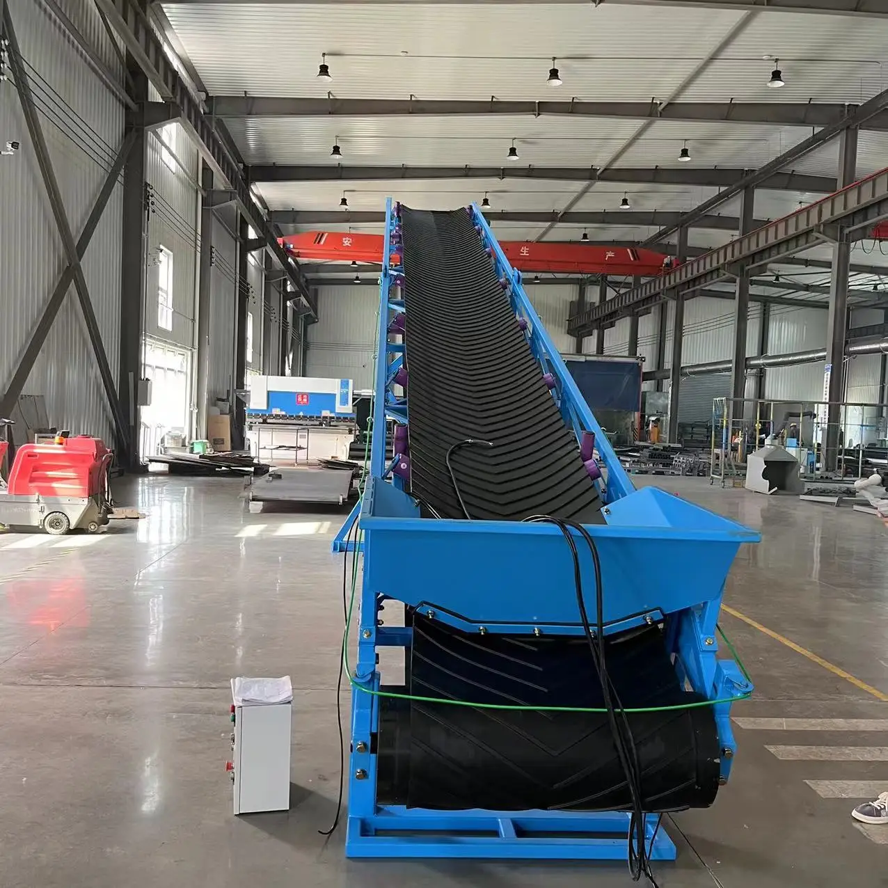 Belt Conveyor for Aggregate Transport | Adjustable Rubber Steel ...