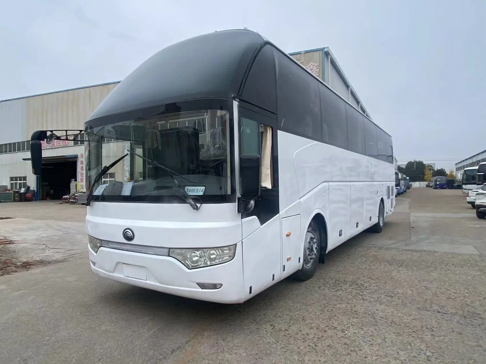 Hot Sale 65 Seater Bus Coach - Used Buses with Mounted Engine