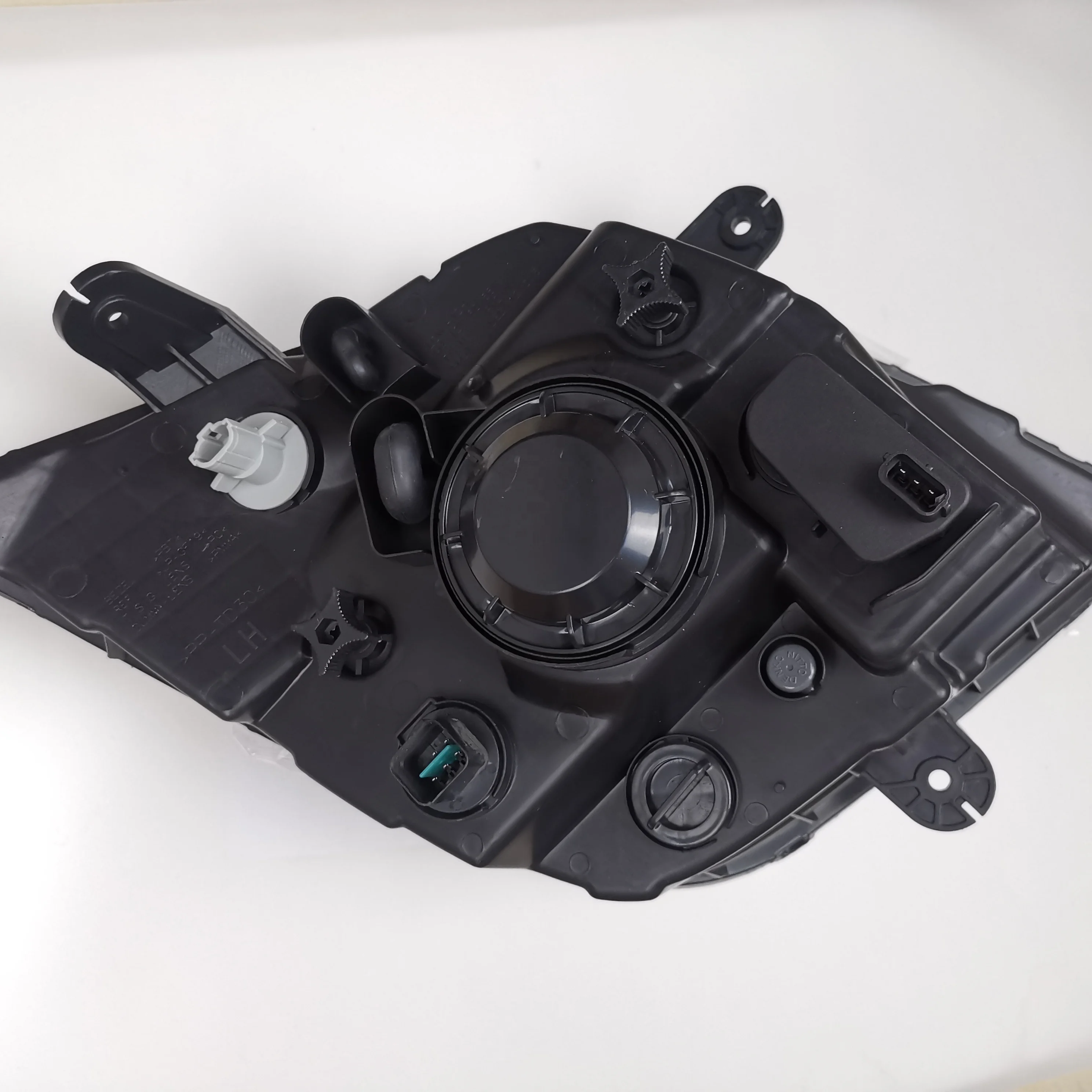 Saic Maxus V80 High Quality Headlight Assembly Lh C00000001 - Buy Lamp ...