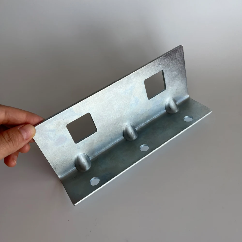 Hot-Dipped Galvanized Steel Stair Tread Brackets & Handrail Accessories