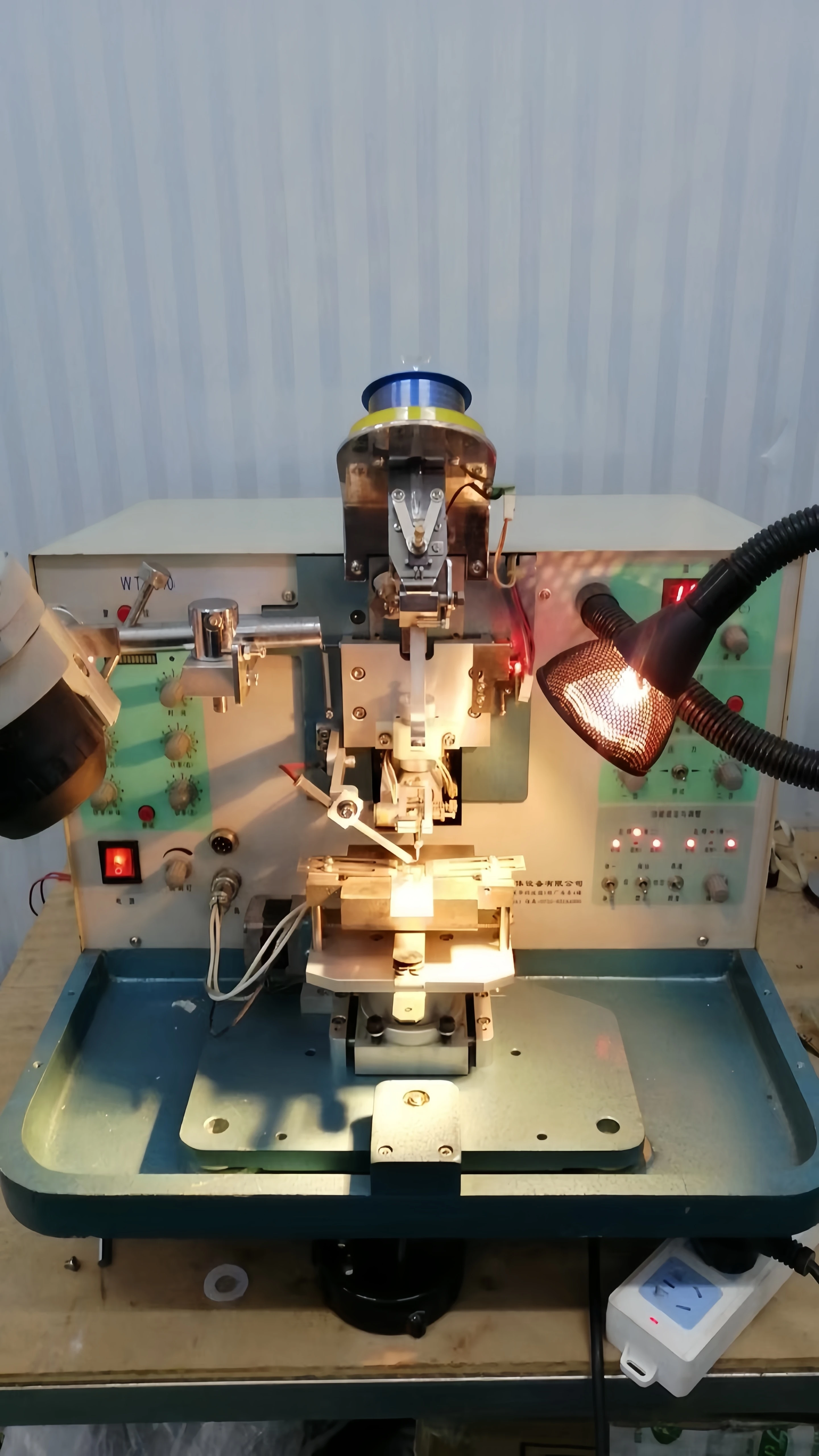 Wire Ball Bonder Gold Wire Bonding Machine Wire Bonder For Led Chips ...