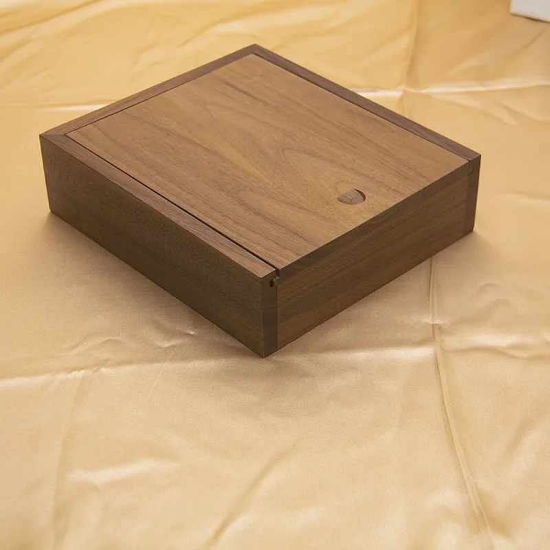 Handmade Sliding Lid Pine Packaging - Customizable Gift Boxes