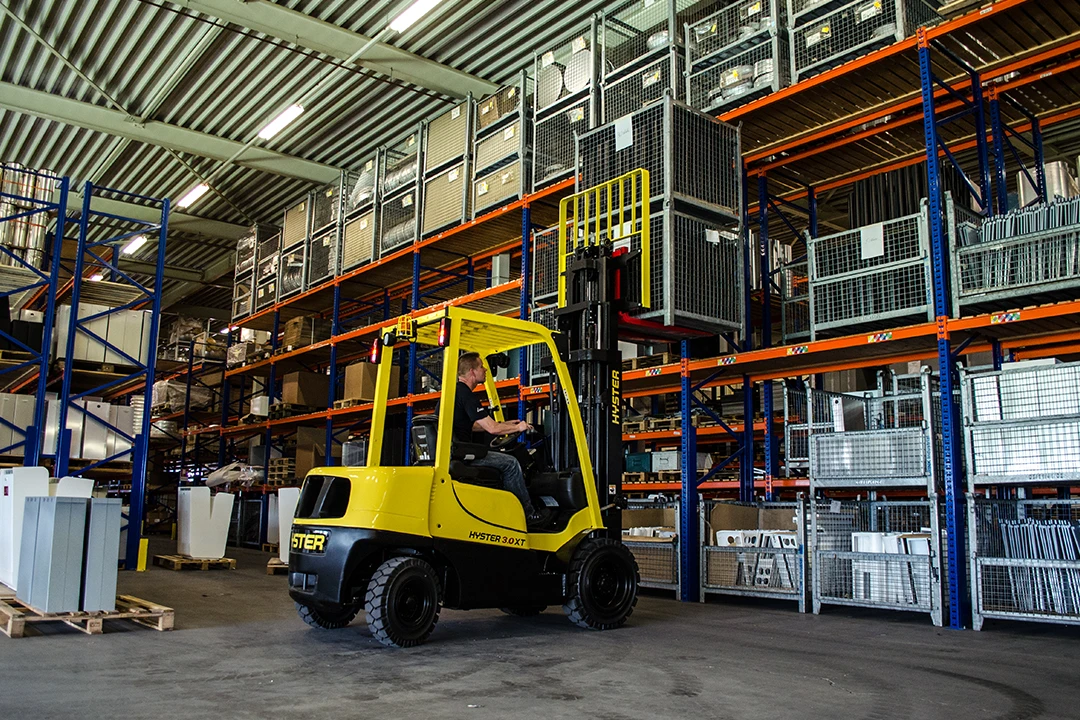 Hyster 3T Diesel Forklift - Reliable Performance & Durability