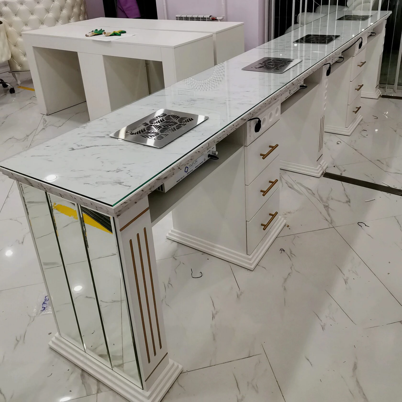 Modern Nail 4 Jobs Design Table White And Gold Manicure Tables For Gel ...