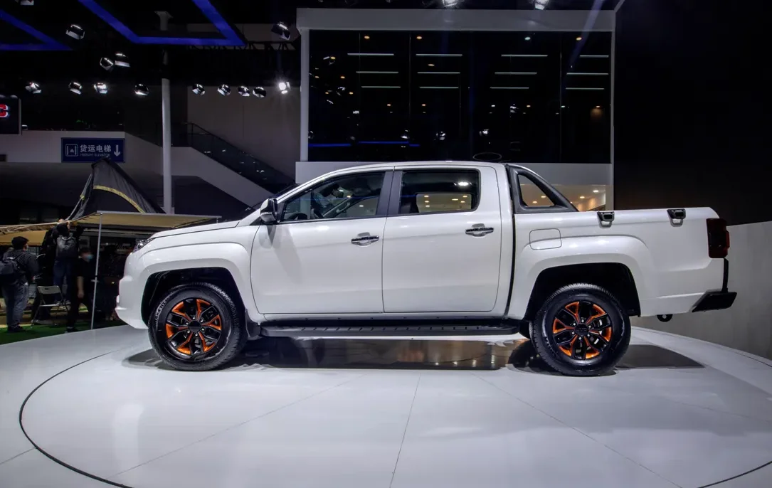 Jiangling Tiger EV - Powerful 120kw Electric Pickup Truck