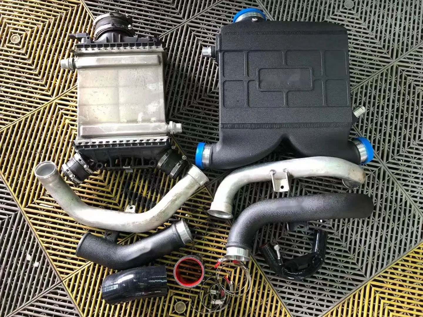 Mercedes-benz AMG C43 E43 Intercooler Upgrade Kit