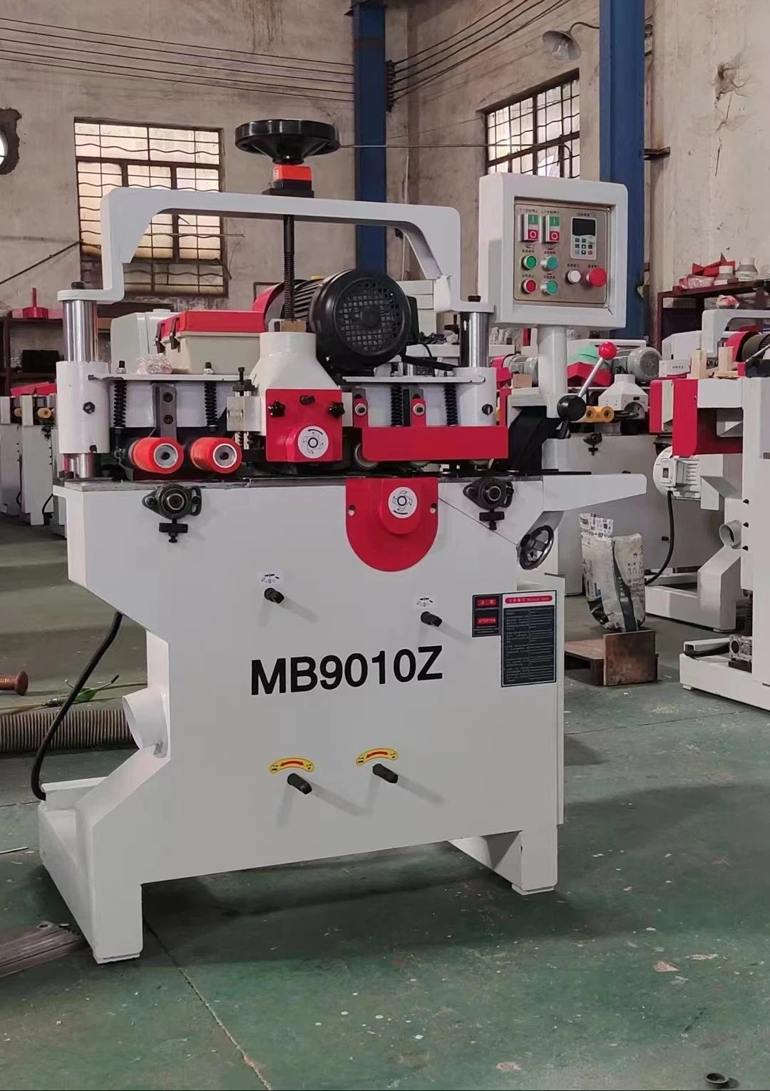 Tian Jiao Automatic Rounder Pole Machine / Wooden Brush Handle Making ...