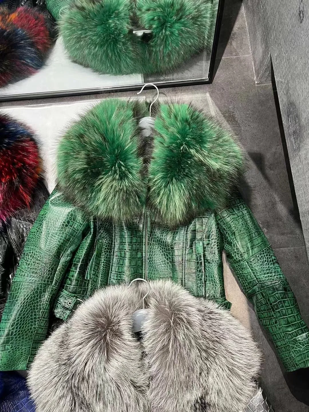 RX Furs Vintage Cropped Genuine Sheep Crocodile Skin Leather Jacket ...