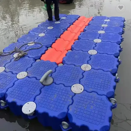 Durable Plastic Floating Bridge Trestle Platform Marine Modular Pontoon ...