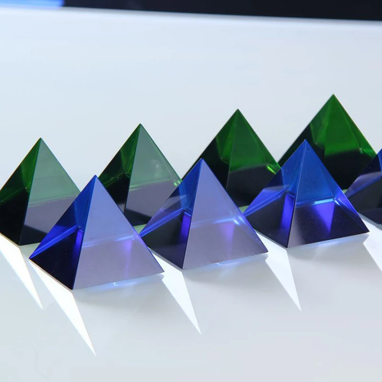 Green Blue Crystal Glass Pyramid Paperweight MH-F0574| Alibaba.com