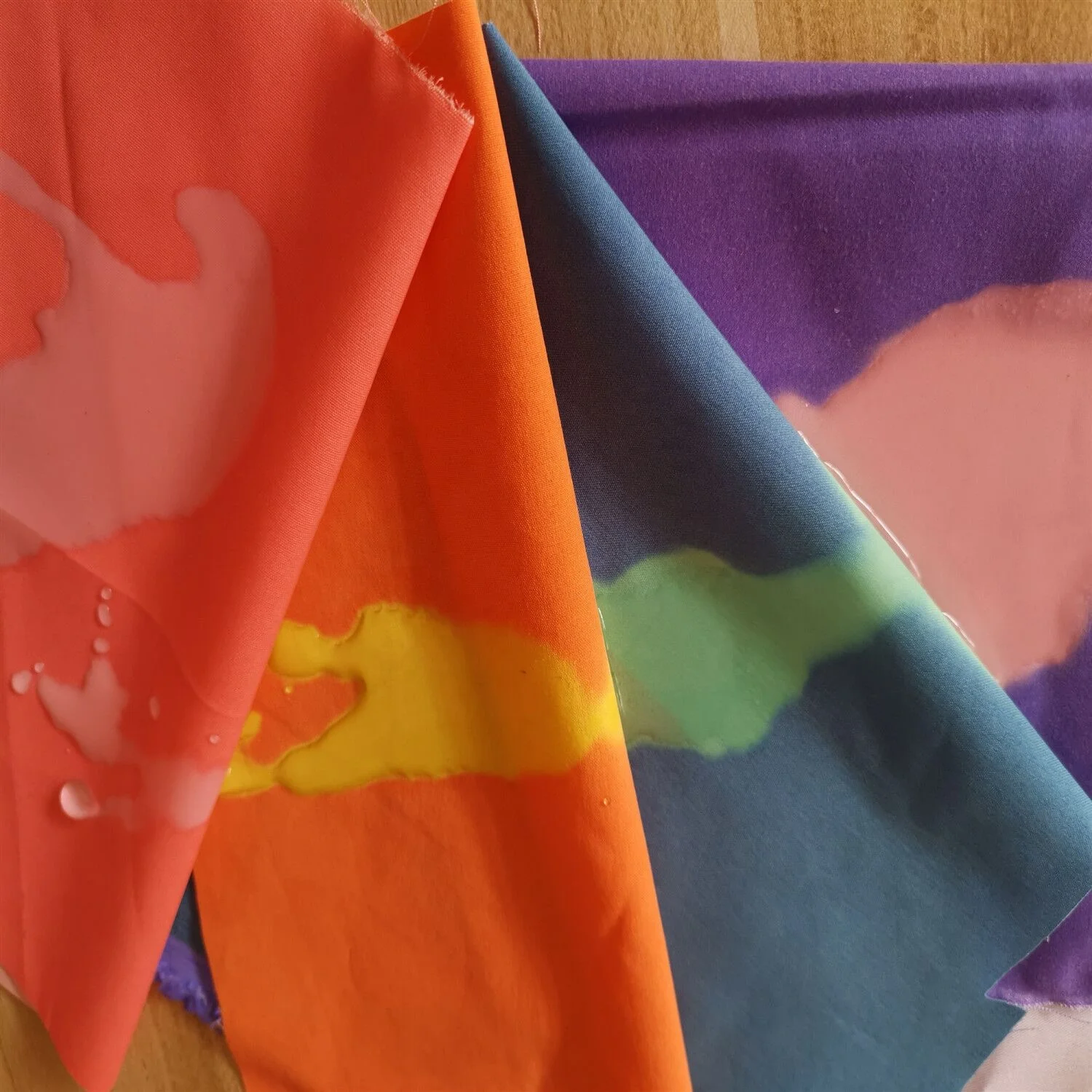 Thermochromic Color Changing Waterproof Fabric for Swimwear | Wholesale