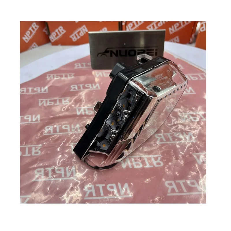 High Quality Ben Truck MP5 Body Parts Side Lamp OEM 9608201421