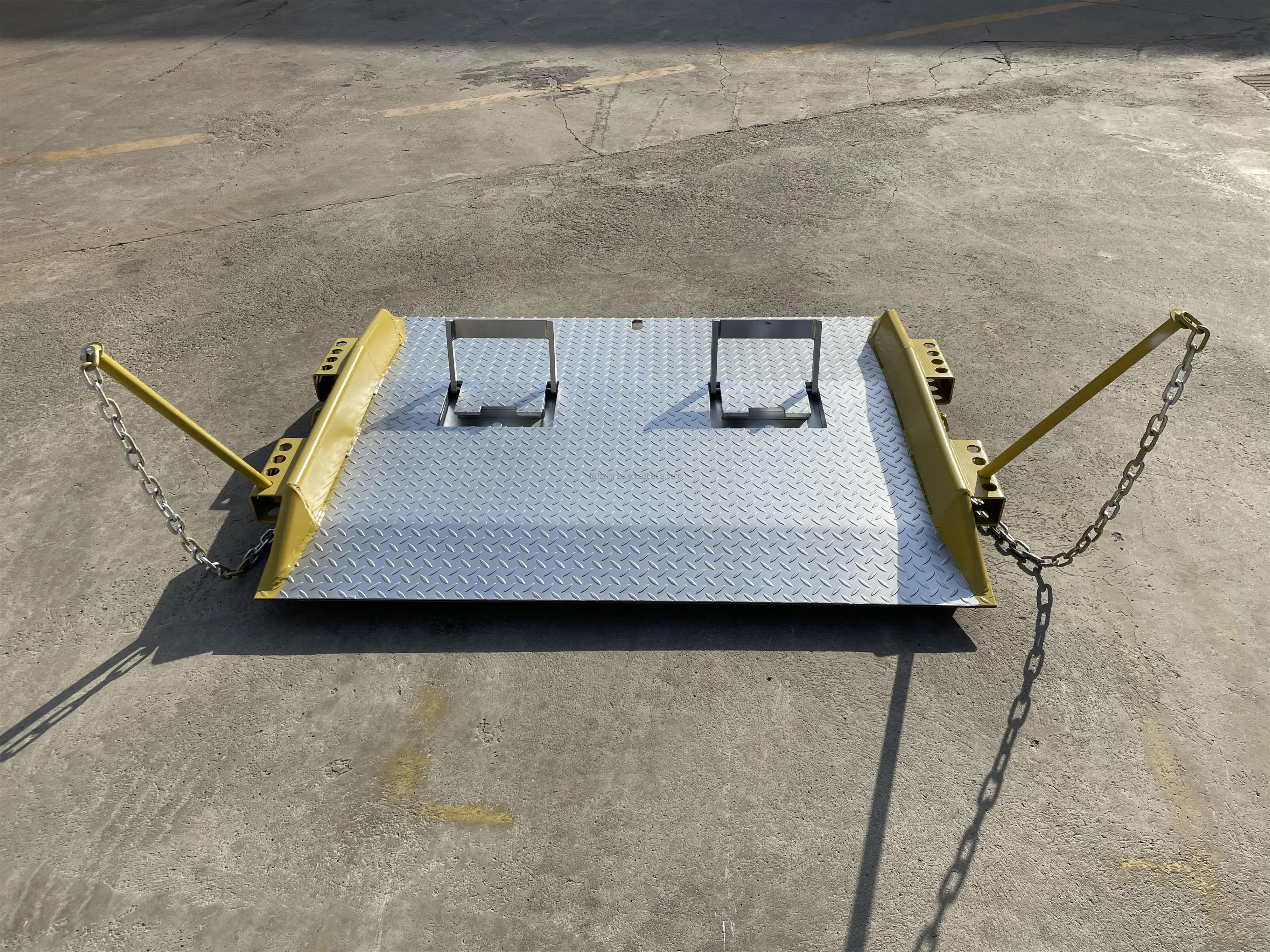 Durable Steel Dock Plates - Load Capacity 15000lbs/20000lbs