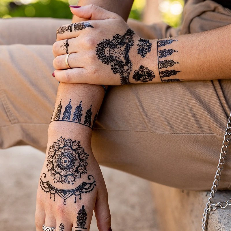 Sexy Mehndi Stickers - Beautiful Henna Tattoo Stencils