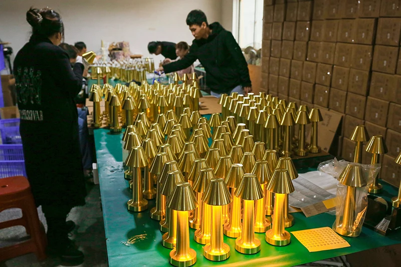 Classic Style Dimmable Home Decor Lampe De Table Led Gold Usb ...