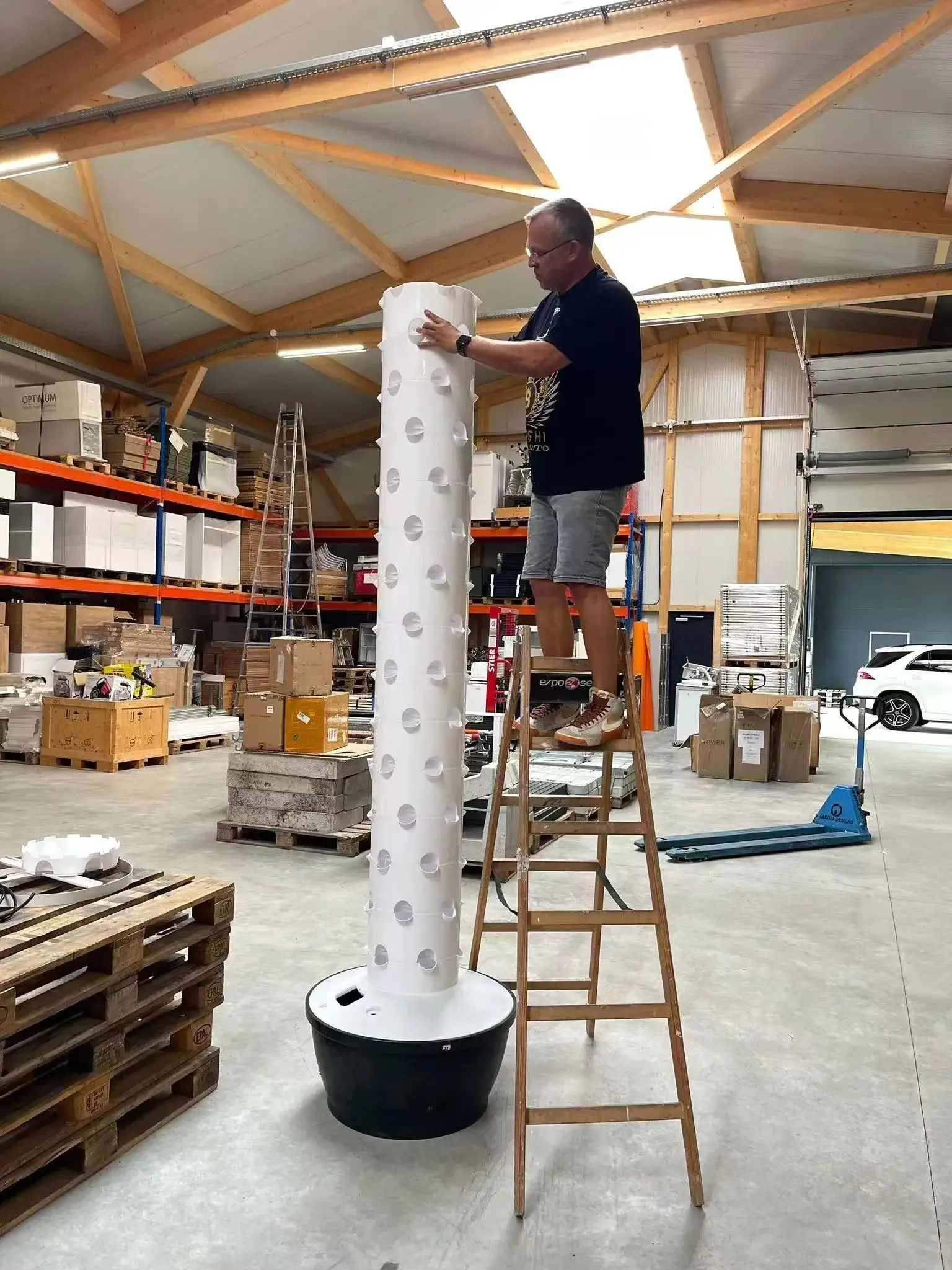 Vertical Farming Agricultural Hydroponics Tower System In Vegetables