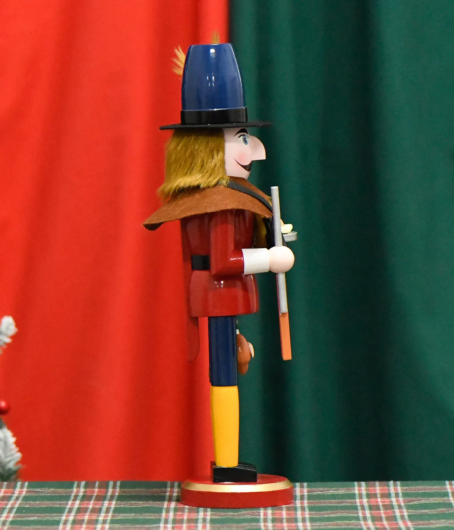 Wooden Hunter Nutcracker Christmas Decoration-elegant And Traditional ...