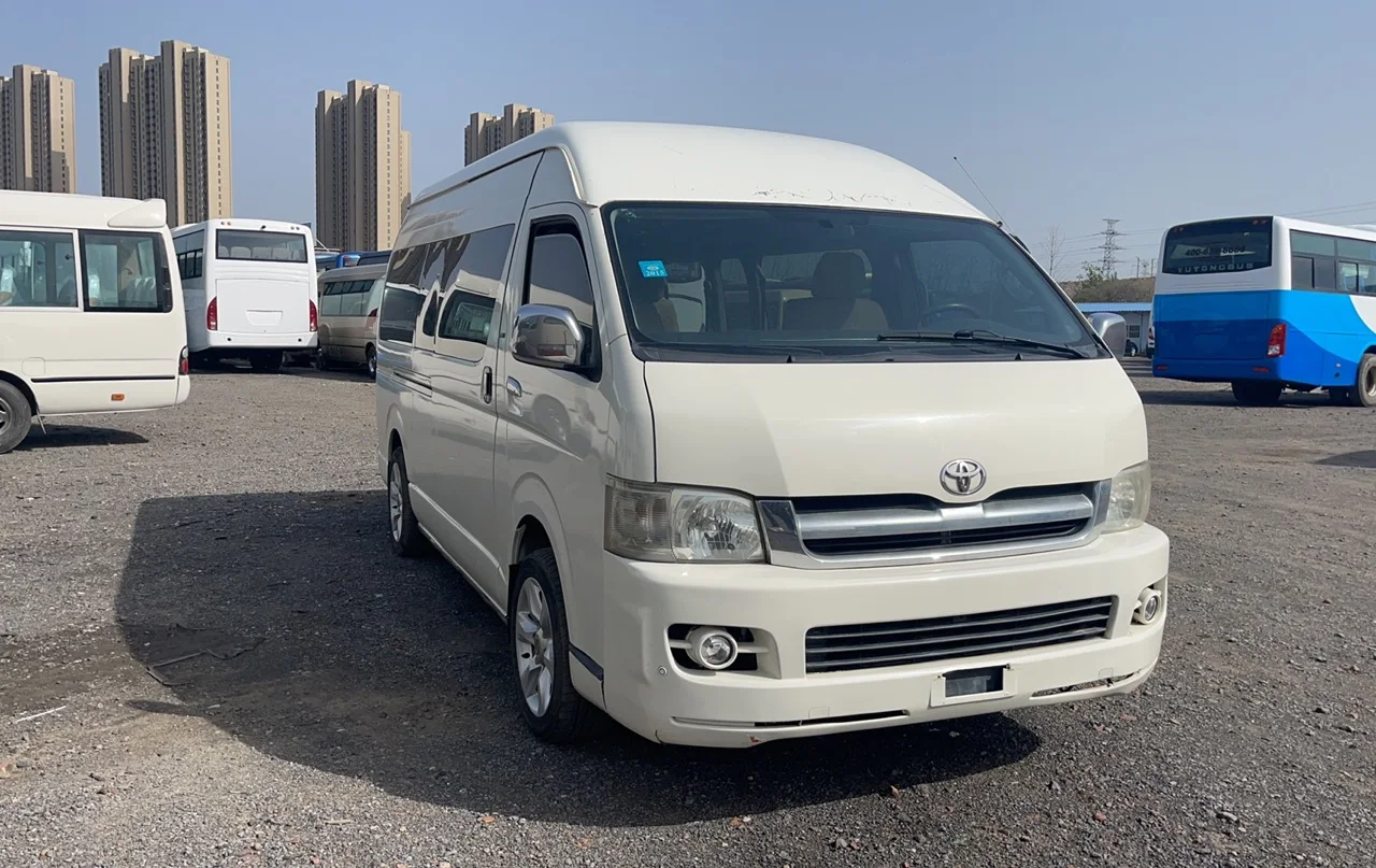 Mini Bus Toyota Hiace - Reliable Used Vans for Sale