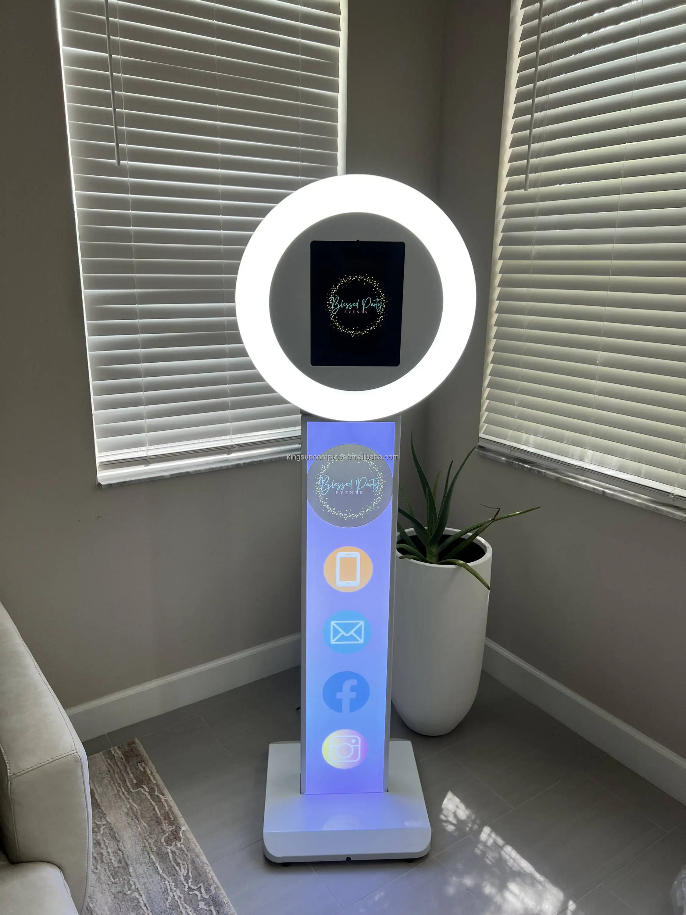 Customized Logo Ring Light Ipad Selfie Photo Booth Stand