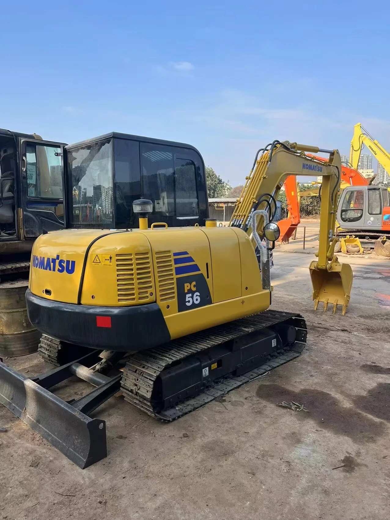 Japan Original 5 Ton Komatsu Pc56 Excavator Komatsu Pc56 Crawler ...