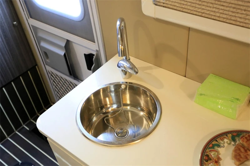 Feidi Cheap Travel Used Luxury Caravan Rv Motorhomes Motor Home - Buy ...