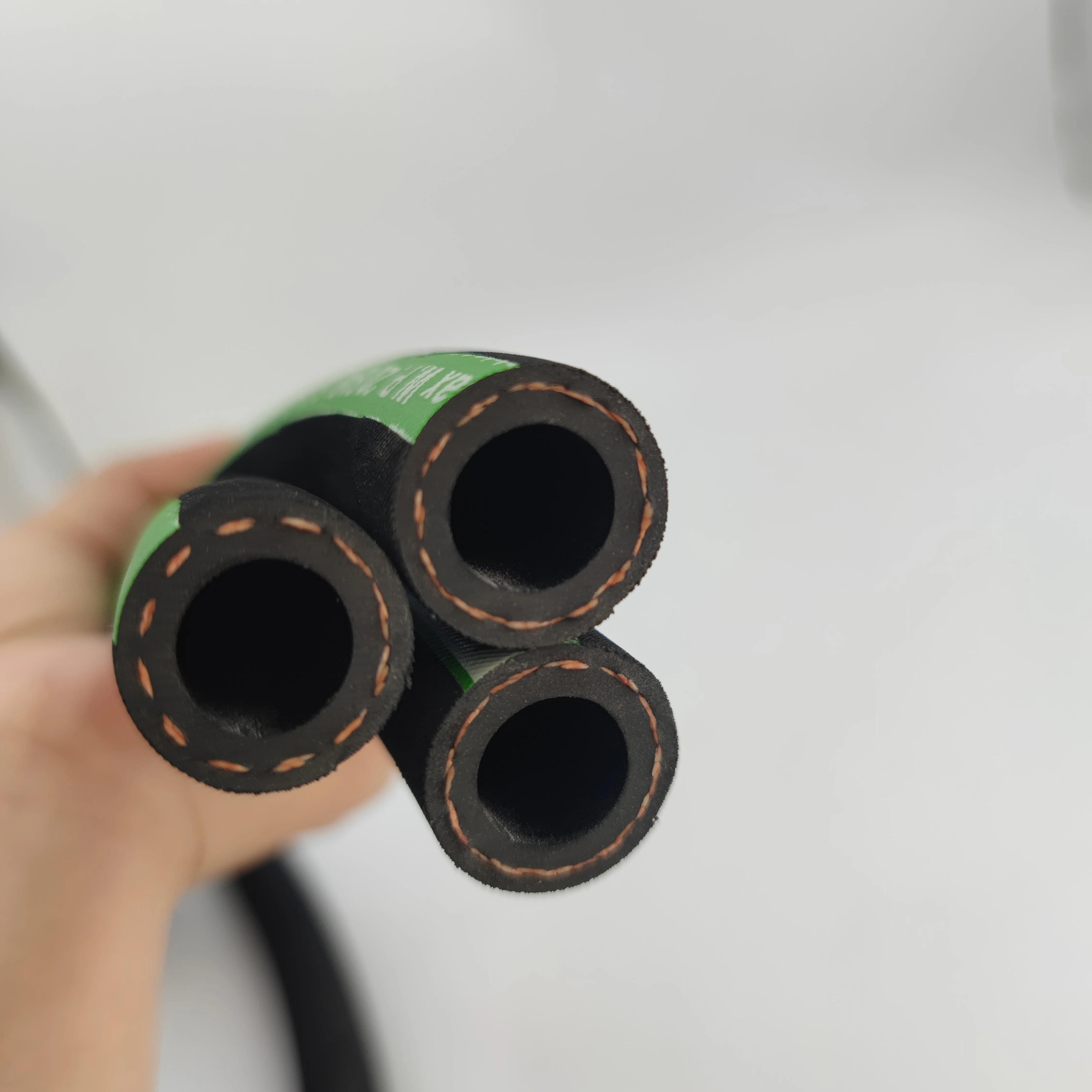 Air compressor hoses are used to treat industrial Compressed air gas ...